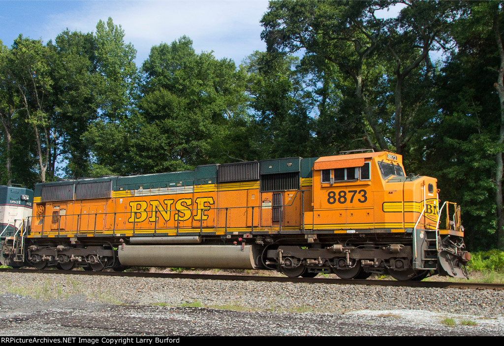 BNSF 8873